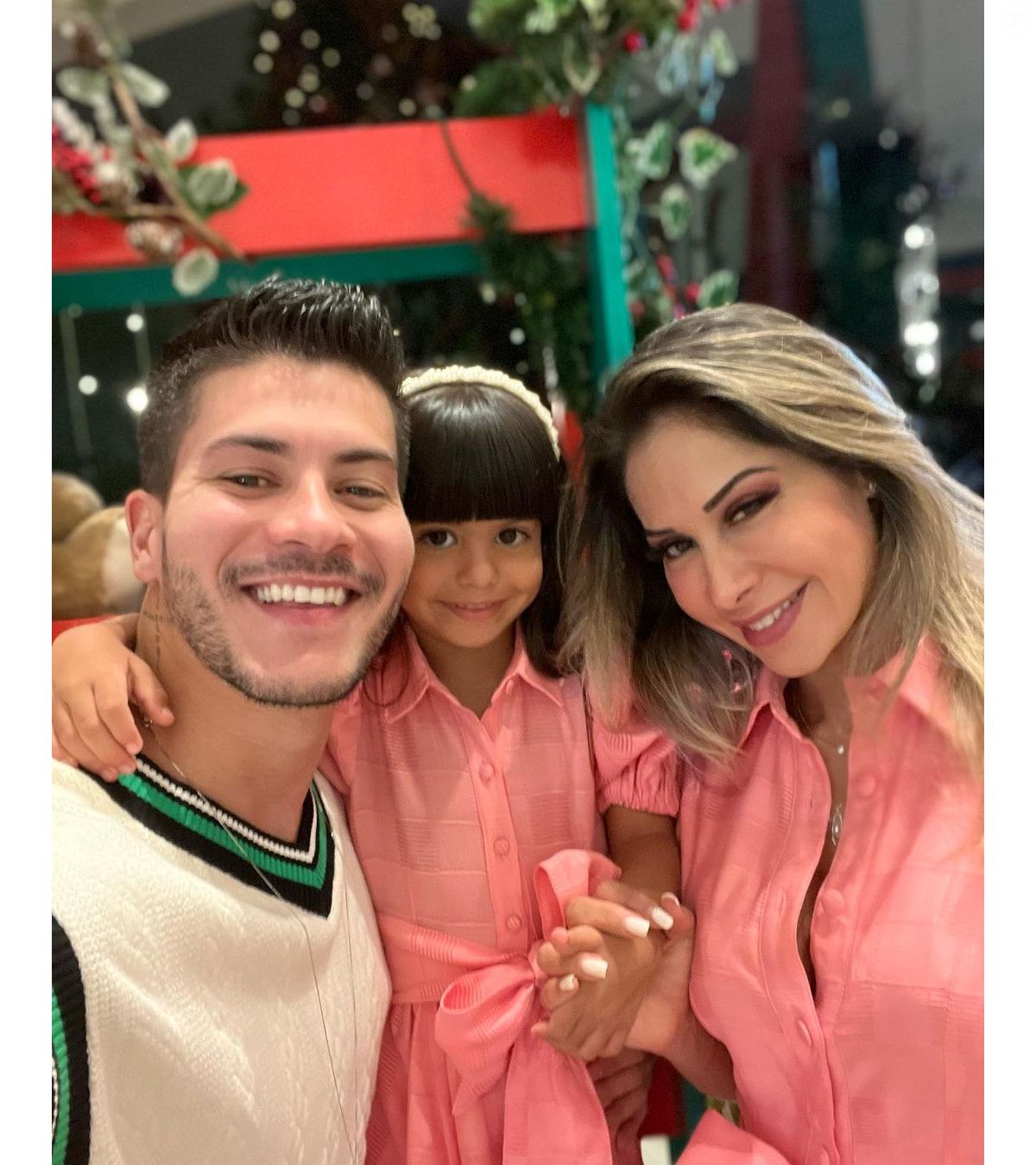 Foto: Sophia é filha de Maira Cardi e Arthur Aguiar - Purepeople