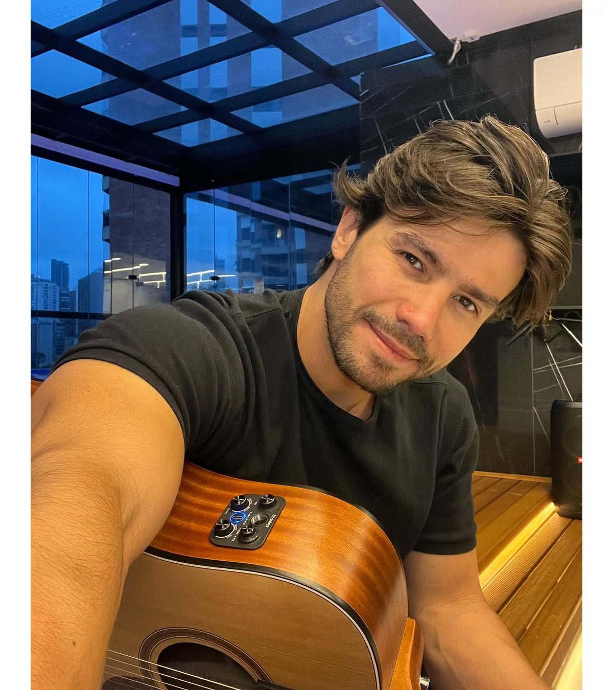 Foto: Última rinoplastia de Mariano foi feita em 2021 e, até hoje, o ...