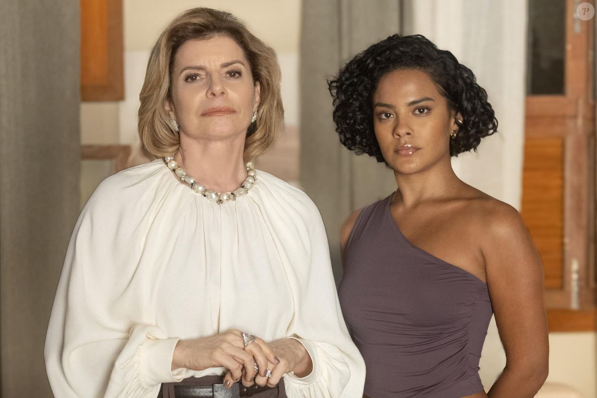Foto: Maria de Fátima (Bella Campos) cumpre acordo com Odete (Debora Bloch) e separa Ivan ...