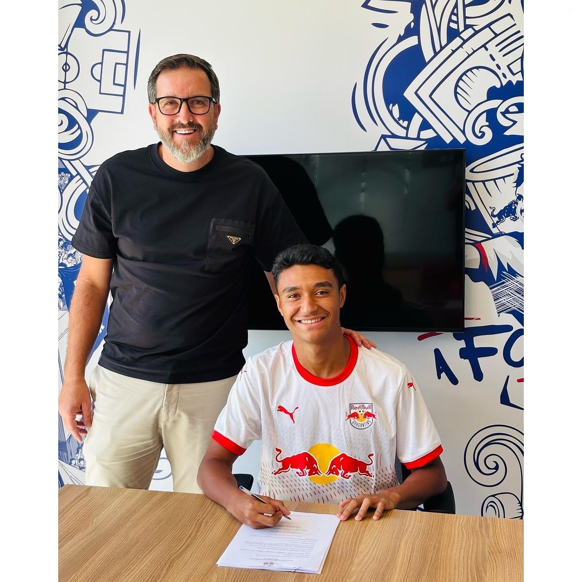 Foto: Pedro Severino tem contrato com o Bragantino até 2027 - Purepeople