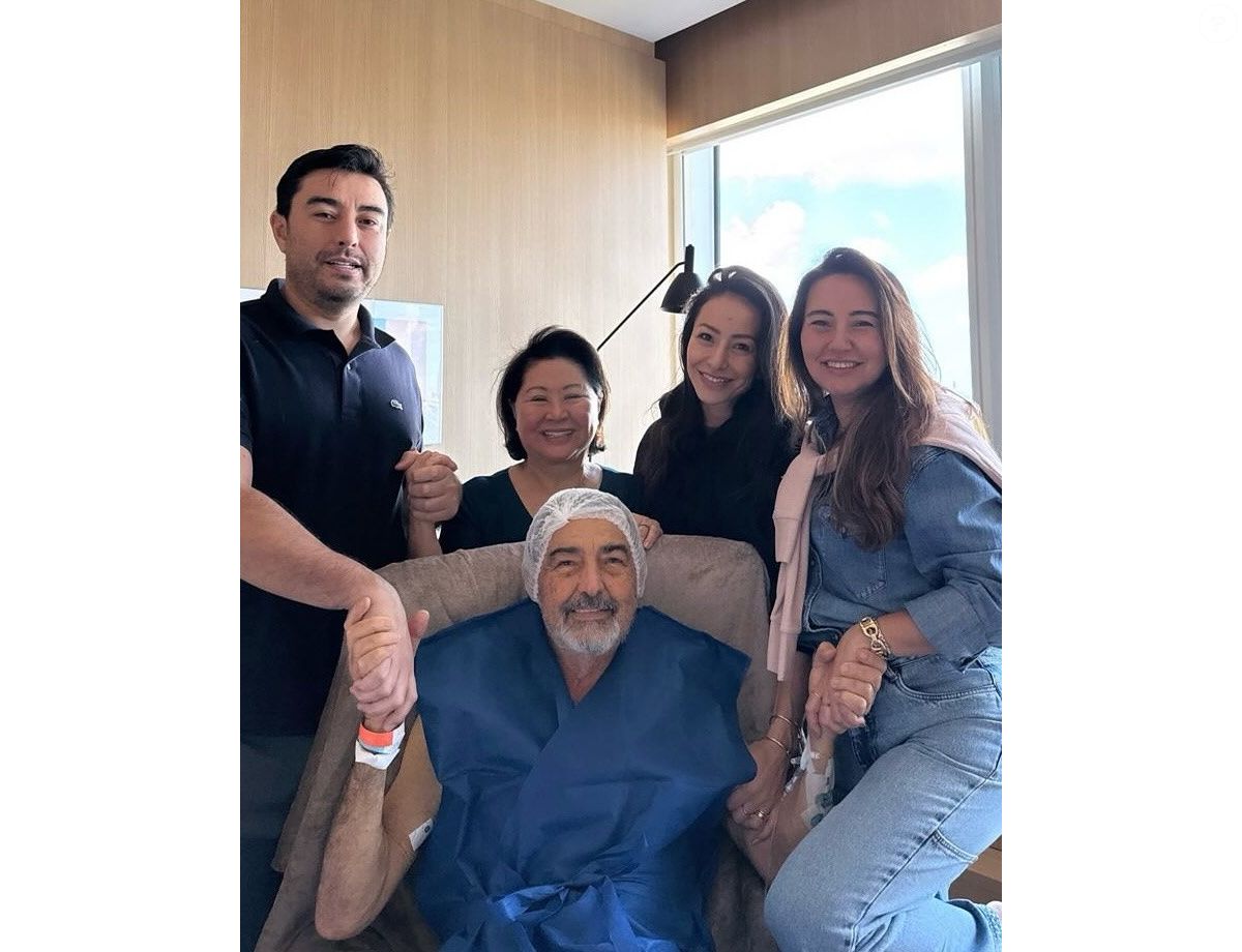 Foto: Omar Rahal, pai de Sabrina Sato, recebeu alta do hospital após passar por duas cirurgias ...