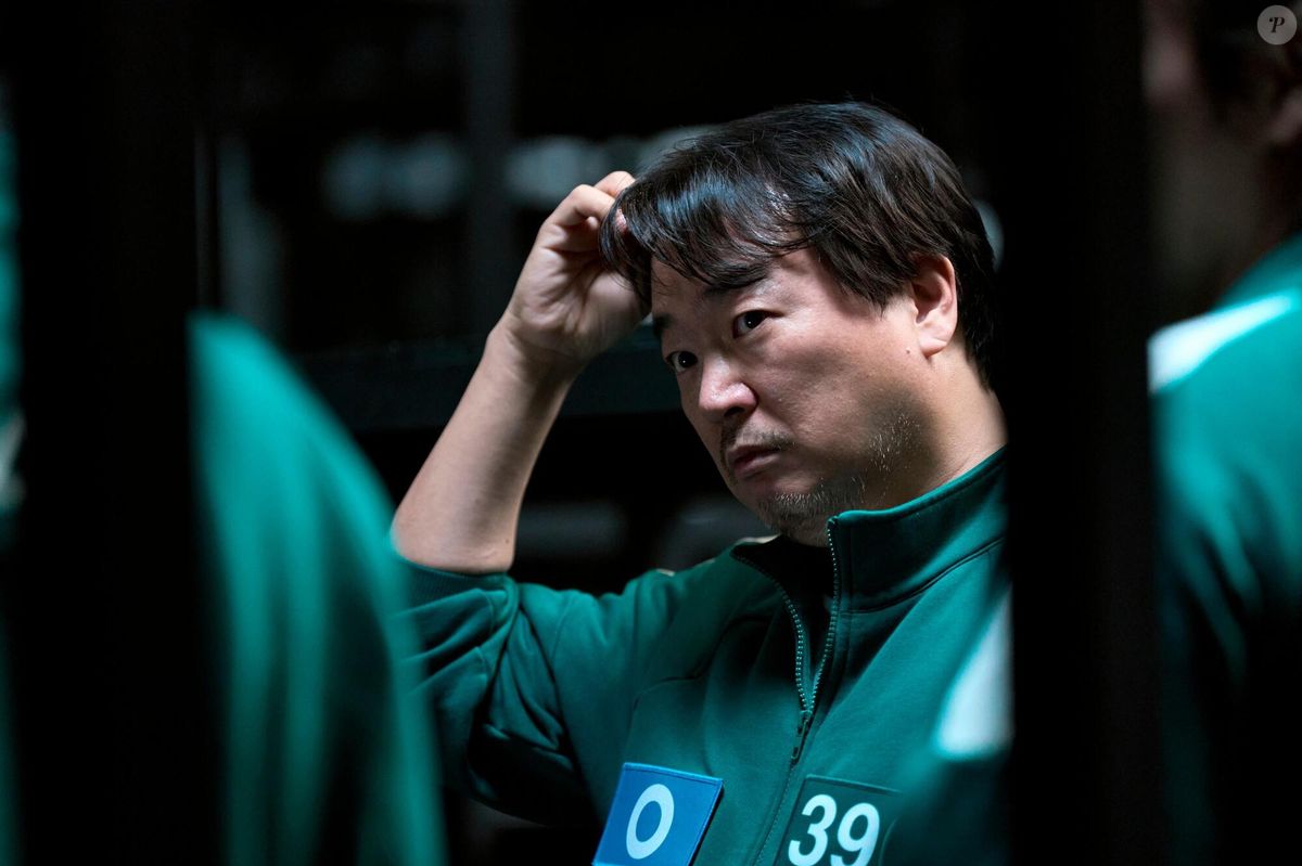 Foto: Amigo de Gi-hun, Jung-bae é vivido pelo carismático Lee Seo-hwan ...