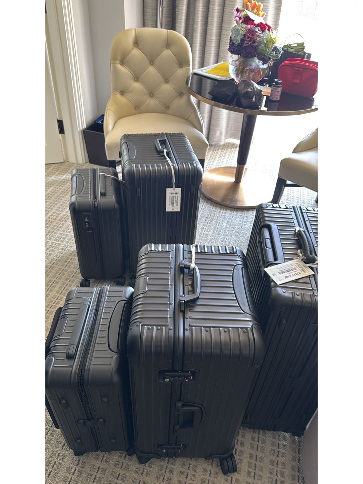 Foto: A RIMOWA, marca alemã icônica, é reconhecida instantaneamente por ...