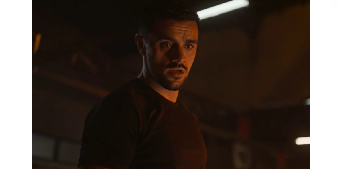 Foto: Danilo (Felipe Simas) conta para Abel (Tony Ramos) que Filipa ...