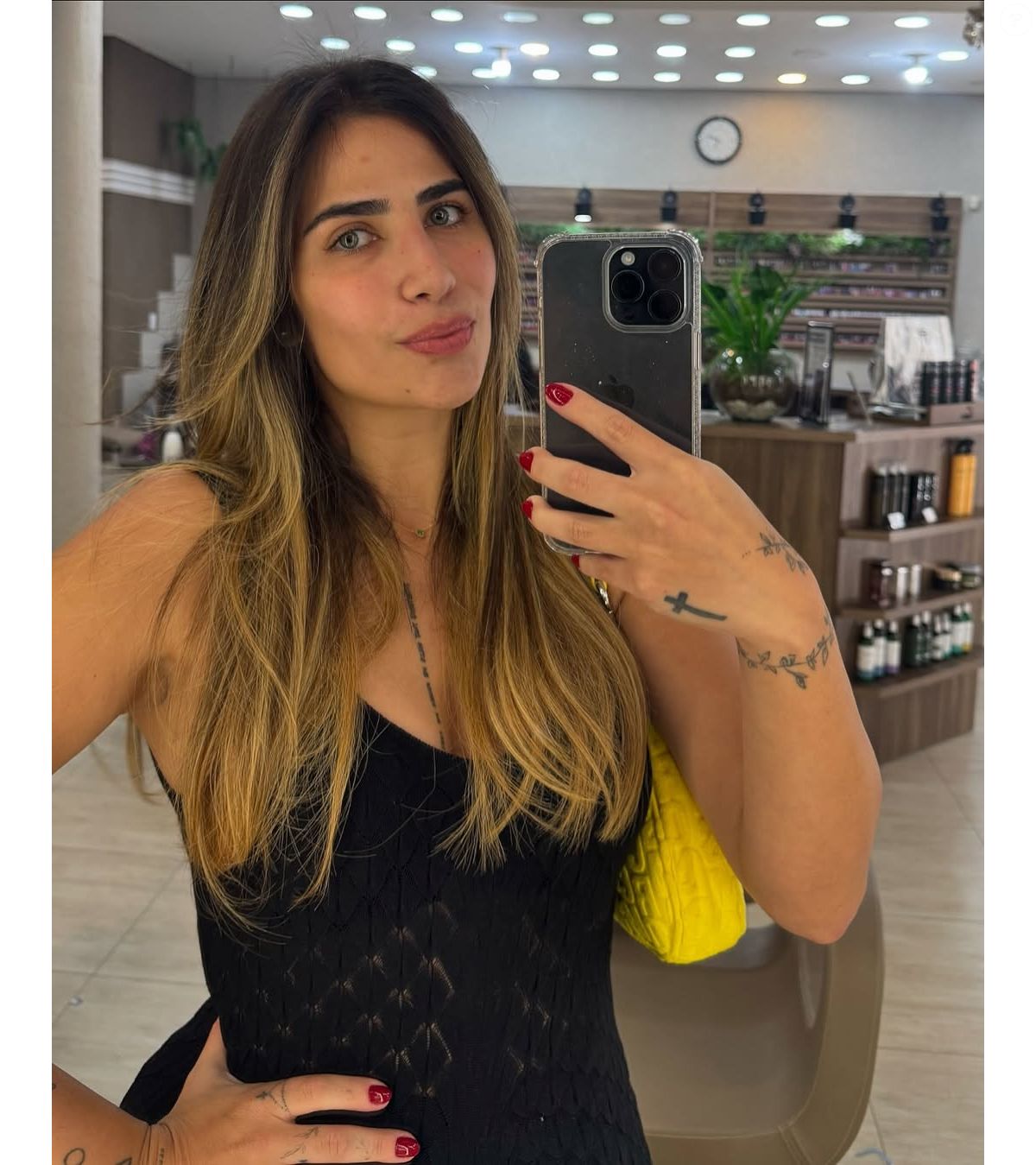 Foto: Jéssica Beatriz Costa foi questionada se teria gostado da ‘galera do João Guilherme’ e ...