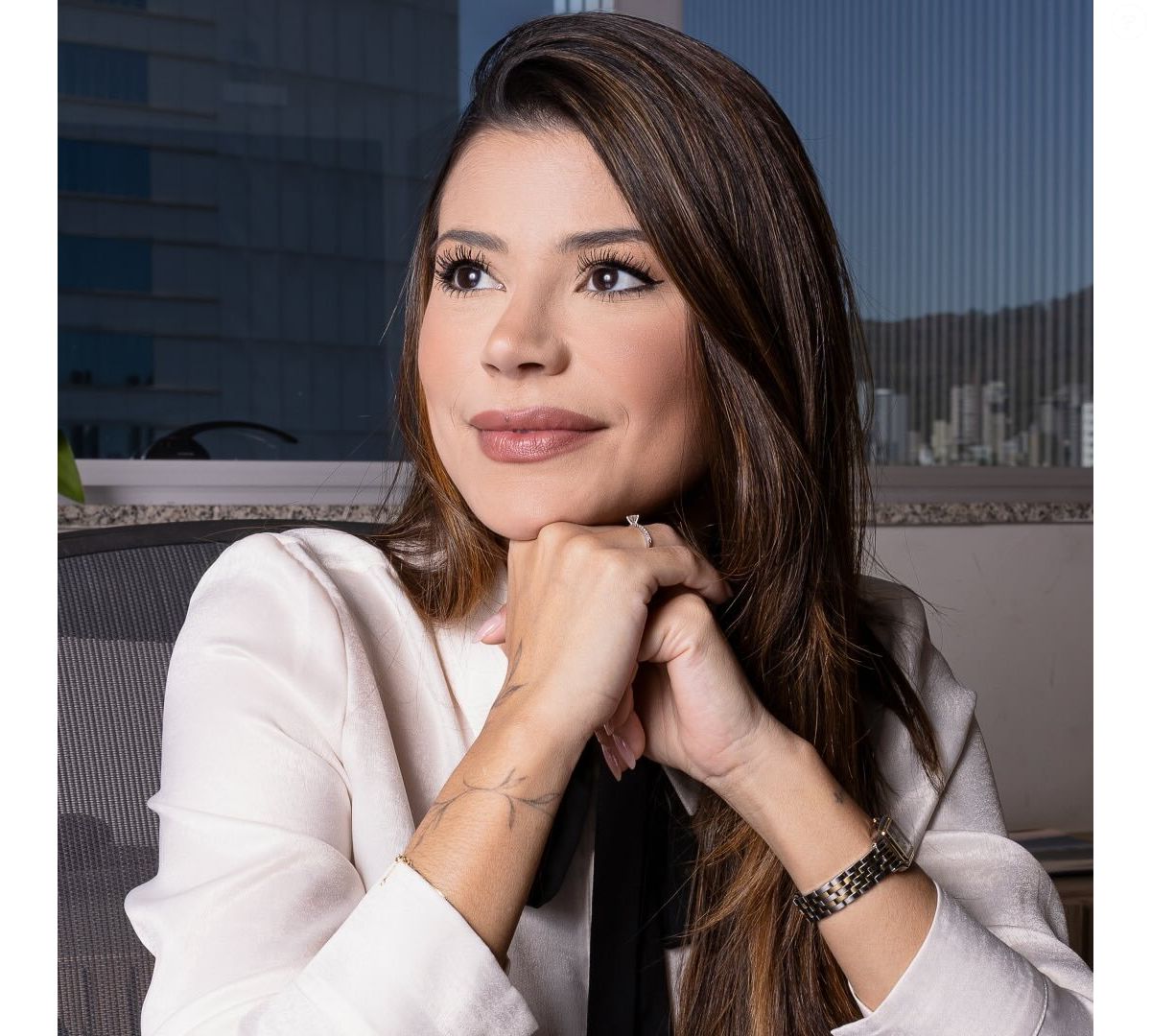 Foto: A doutora Rafaella Costa, médica dermatologista titular da ...