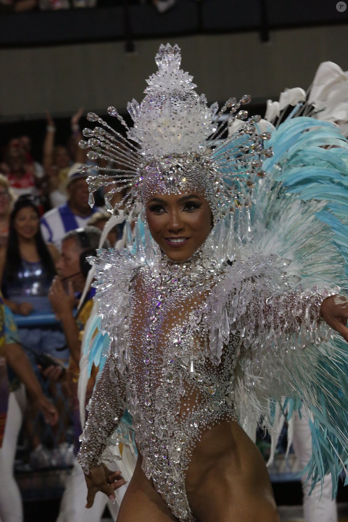 Foto: Mayara Lima é uma das rainhas de Bateria 'crias' da comunidade do Carnaval do Rio - Purepeople