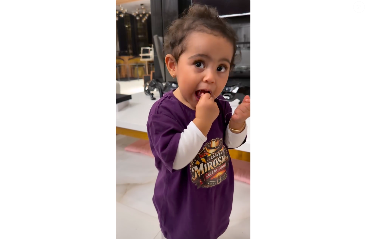 Foto: Graciele Lacerda brinca com a filha e pergunta quem a ensinou ...