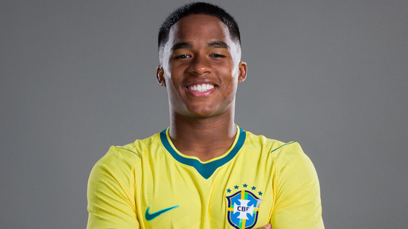 Foto: A relação entre Endrick e Douglas Sousa emocionou fãs ao ganhar ...
