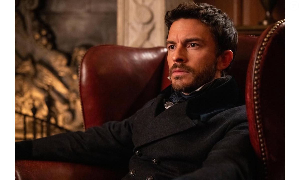 Foto: Jonathan Bailey tem 1,80 m e interpreta Anthony Bridgerton, que ...