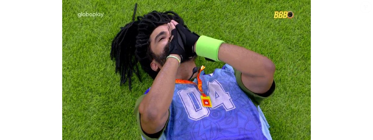 Foto: Após vencer Prova do Líder, Diogo se jogou no gramado do 'BBB 25 ...