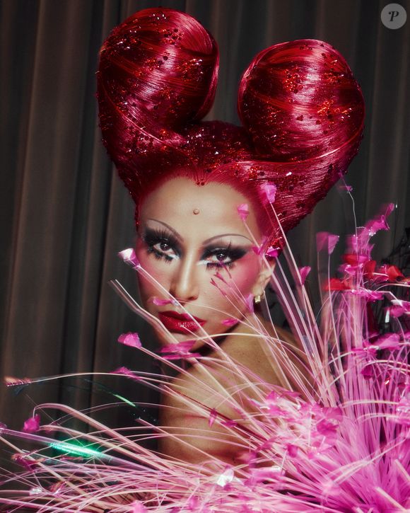 Foto: Sabrina Sato apareceu completamente ruiva com um penteado icônico ...