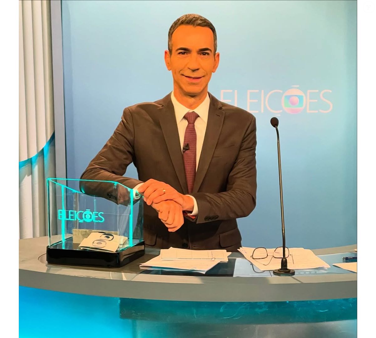 Foto: César Tralli está completando 54 anos de idade nesta segunda ...