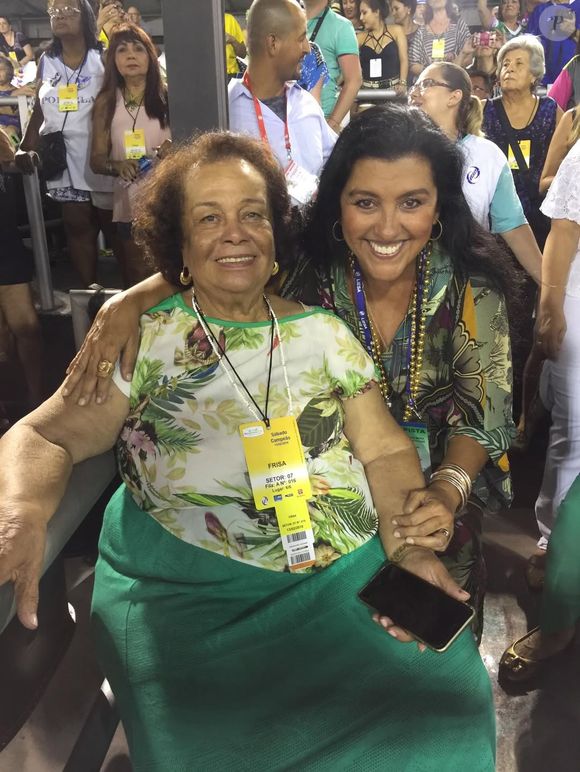 'Meu coração dói': morte da ialorixá Mãe Carmen, líder do Terreiro do ...