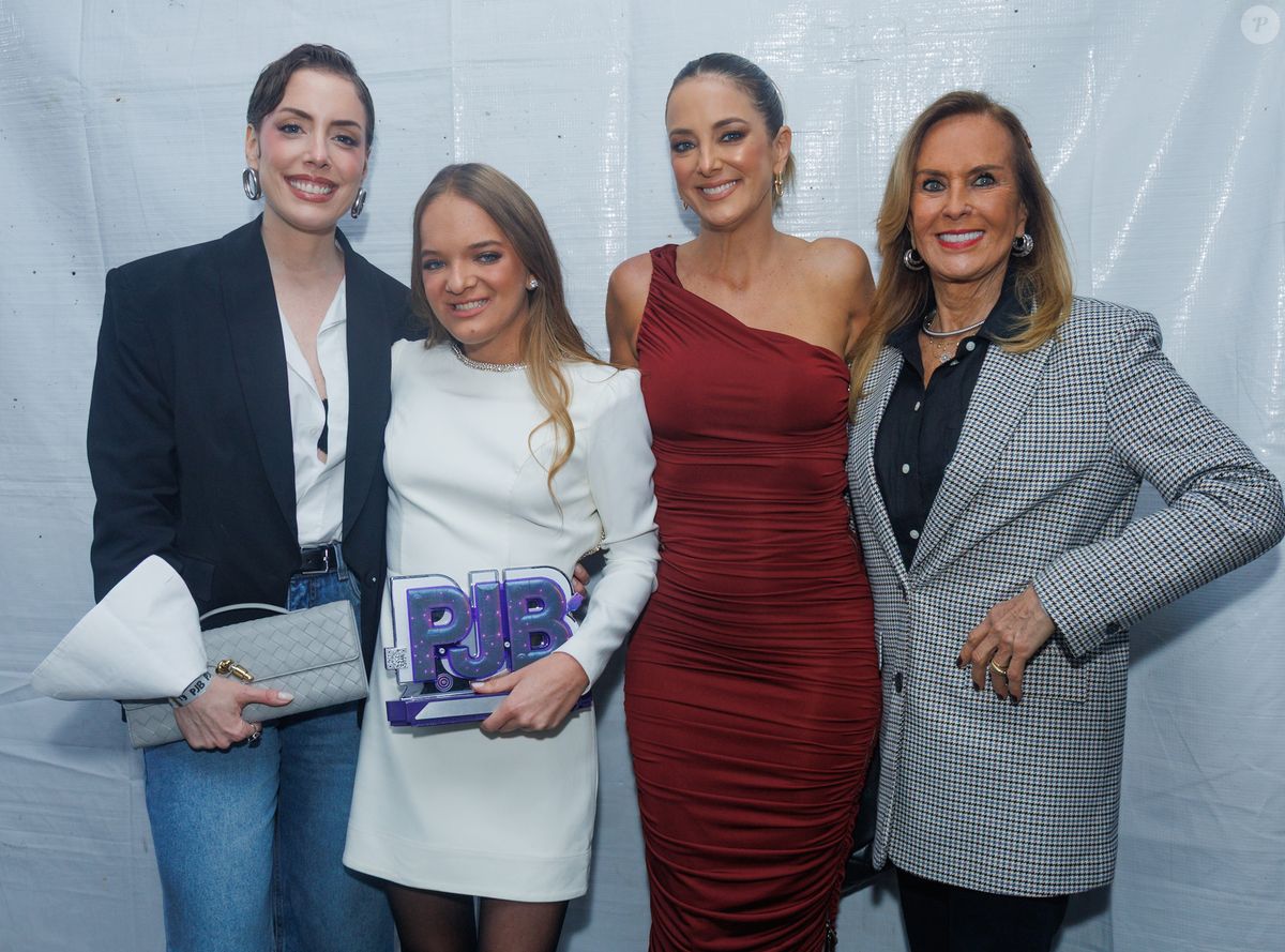 Foto Rafa Justus Fez Fotos Com A Mãe Ticiane Pinheiro A Avó Helô