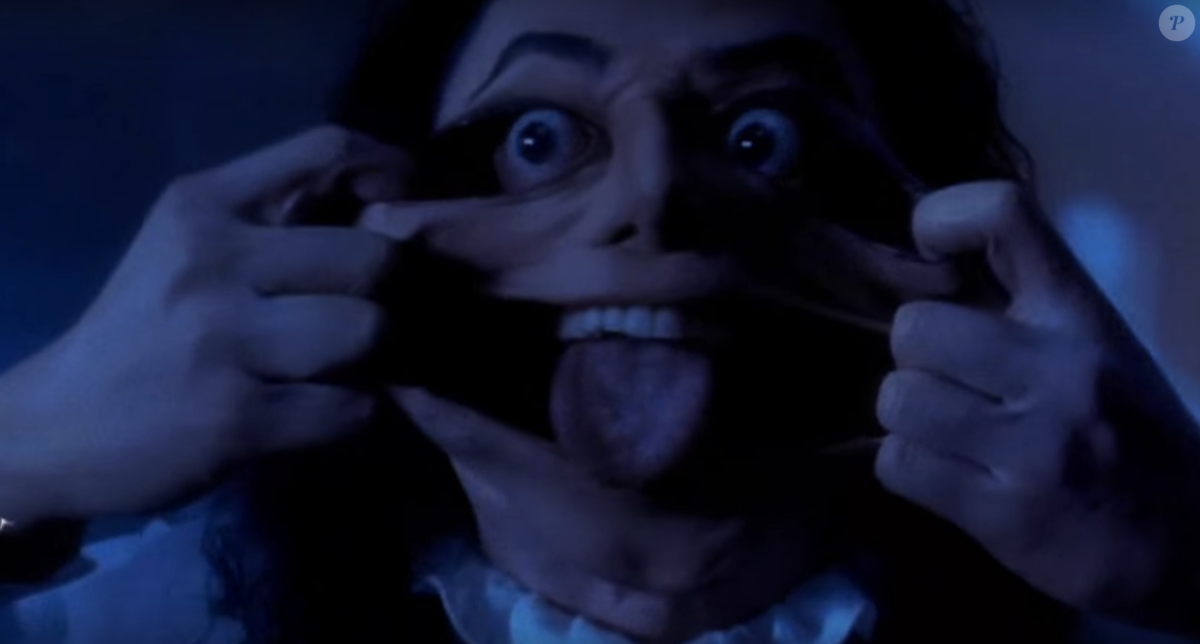 Foto: Cena em que Michael Jackson estica o rosto em Ghosts, um dos ...