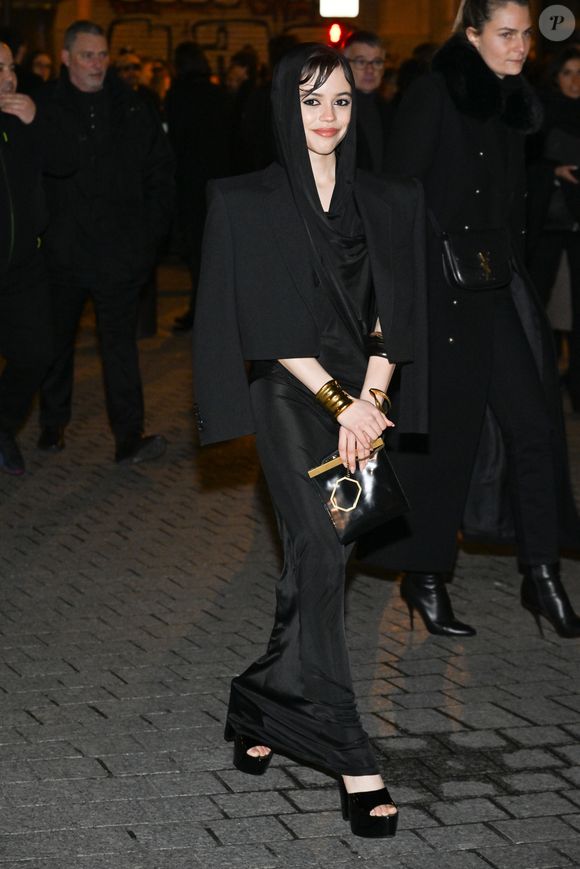 Antes e depois Jenna Ortega, a Wandinha: 40 fotos dos looks da era ...