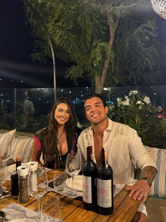 Foto: Esposa de Thiago Brava, a nutricionista Lisa Ritter, teria ...