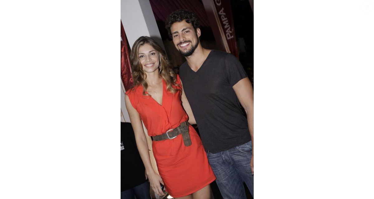 Foto: Cauã Reymond admitiu ciúme por causa de roupa escolhida por Grazi ...