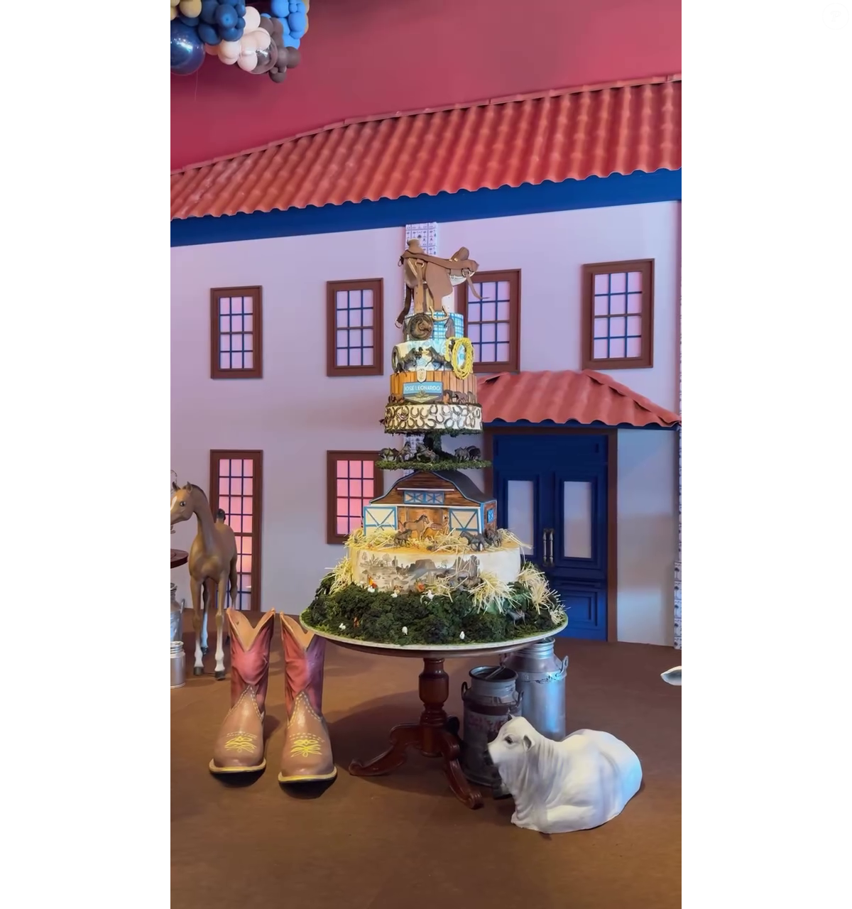 Foto: Bolo de José Leonardo, filho de Virgínia Fonseca e Zé Felipe, pesa 200 kg, segundo ...