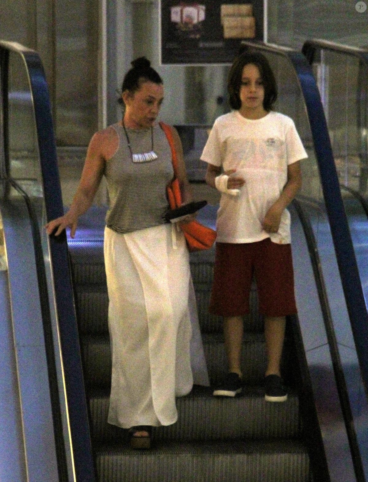 Foto: Carla Marins é mãe de Leon, em foto de arquivo, fruto do seu casamento com o personal ...